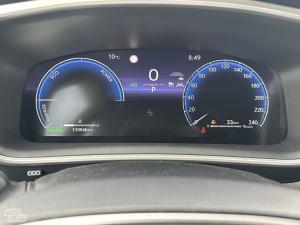 White Toyota Corolla Cross 2023 in Kaunas, with an engine capacity of 2.00 L and mileage of 111 thousand km for 28271 €, photo 19 on AUTOMOTO.COM.LV