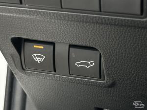 White Toyota Corolla Cross 2023 in Kaunas, with an engine capacity of 2.00 L and mileage of 111 thousand km for 28271 €, photo 27 on AUTOMOTO.COM.LV