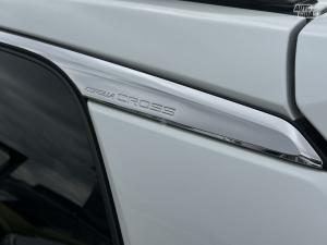 White Toyota Corolla Cross 2023 in Kaunas, with an engine capacity of 2.00 L and mileage of 111 thousand km for 28271 €, photo 38 on AUTOMOTO.COM.LV