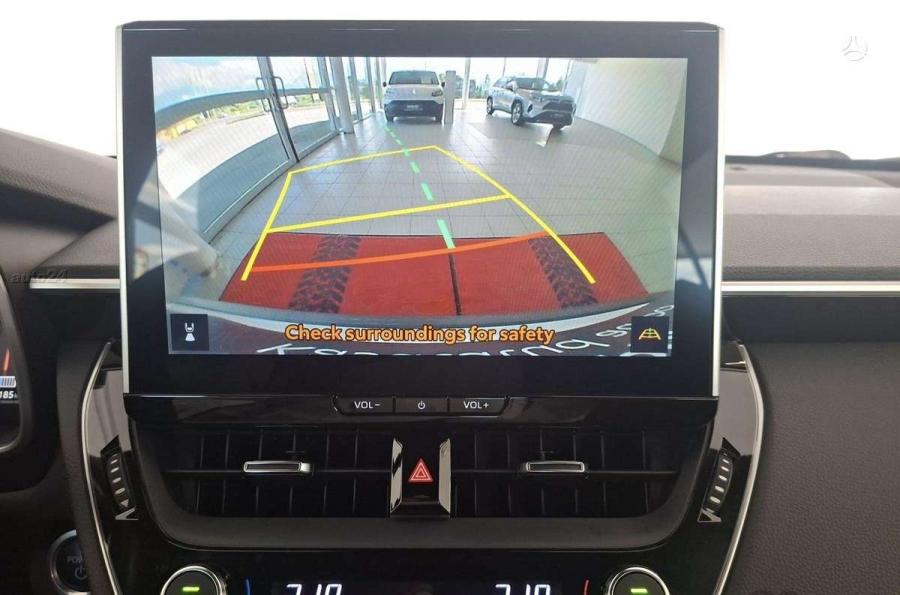 Белый Тойота Corolla Cross 2023 в Вильнюс, объемом двигателя 1.80 л и пробегом 124 тыс. км за 25500 €, фото 15 на AUTOMOTO.COM.LV