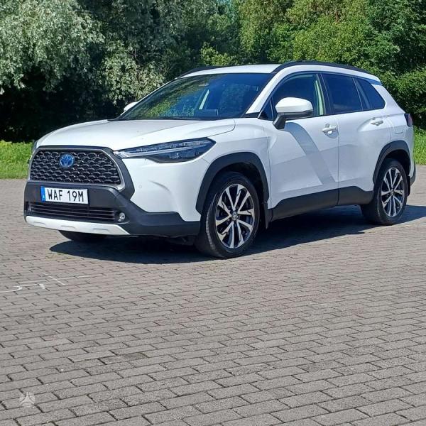 Balts Toyota Corolla Cross 2023 Šauļi, ar dzinēja tilpumu 0.00 L un nobraukumu 240 tūkst. km par 19900 €, foto 5 vietnē AUTOMOTO.COM.LV
