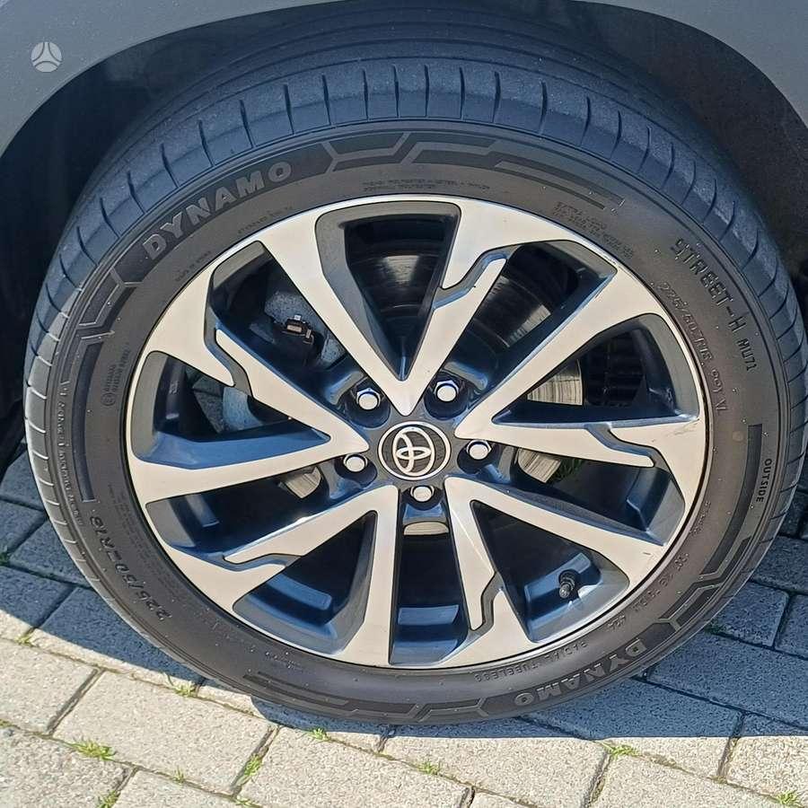 Balts Toyota Corolla Cross 2023 Šauļi, ar dzinēja tilpumu 0.00 L un nobraukumu 240 tūkst. km par 19900 €, foto 8 vietnē AUTOMOTO.COM.LV