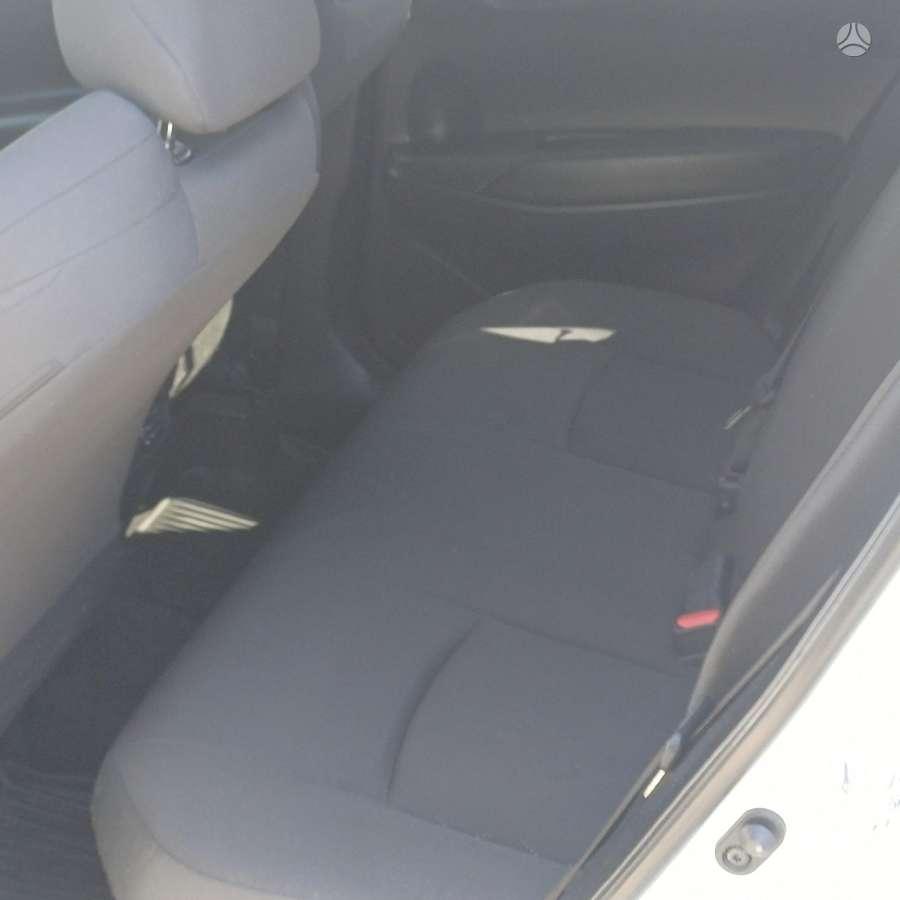 Balts Toyota Corolla Cross 2023 Šauļi, ar dzinēja tilpumu 0.00 L un nobraukumu 240 tūkst. km par 19900 €, foto 20 vietnē AUTOMOTO.COM.LV