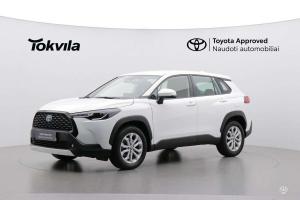 Белый Тойота Corolla Cross 2023 в Вильнюс, объемом двигателя 1.99 л и пробегом 44 тыс. км за 28900 €, фото  на AUTOMOTO.COM.LV