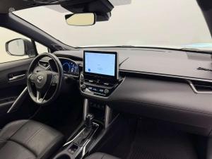 Белый Тойота Corolla Cross 2023 в Паневежис, объемом двигателя 1.99 л и пробегом 119 тыс. км за 30990 €, фото 19 на AUTOMOTO.COM.LV