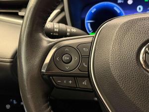 Белый Тойота Corolla Cross 2023 в Паневежис, объемом двигателя 1.99 л и пробегом 119 тыс. км за 30990 €, фото 22 на AUTOMOTO.COM.LV