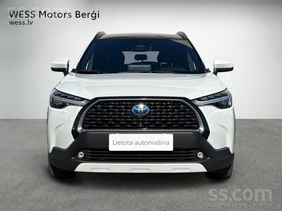 Balts Toyota Corolla Cross 2023 Rīga, ar dzinēja tilpumu 2.00 L un nobraukumu 51 tūkst. km par 34990 €, foto 6 vietnē AUTOMOTO.COM.LV