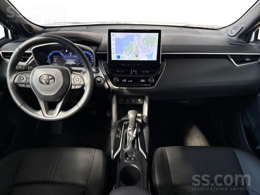 Balts Toyota Corolla Cross 2023 Rīga, ar dzinēja tilpumu 2.00 L un nobraukumu 51 tūkst. km par 34990 €, foto 9 vietnē AUTOMOTO.COM.LV
