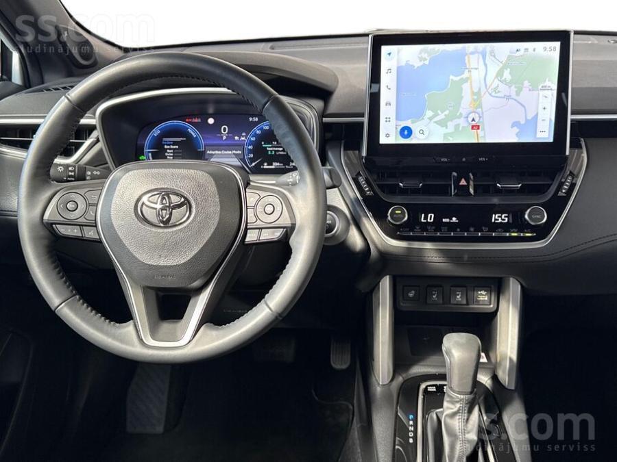 Balts Toyota Corolla Cross 2023 Rīga, ar dzinēja tilpumu 2.00 L un nobraukumu 51 tūkst. km par 34990 €, foto 10 vietnē AUTOMOTO.COM.LV