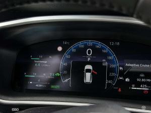 Белый Тойота Corolla Cross 2023 в Кедайняй, объемом двигателя 1.99 л и пробегом 49 тыс. км за 32900 €, фото 26 на AUTOMOTO.COM.LV