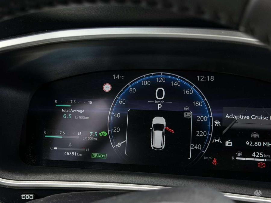Белый Тойота Corolla Cross 2023 в Кедайняй, объемом двигателя 1.99 л и пробегом 49 тыс. км за 32900 €, фото 26 на AUTOMOTO.COM.LV