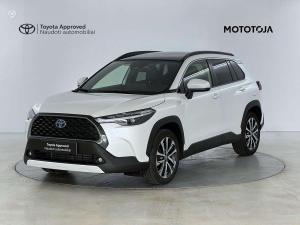 Белый Тойота Corolla Cross 2023 в Вильнюс, объемом двигателя 1.99 л и пробегом 62 тыс. км за 33900 €, фото  на AUTOMOTO.COM.LV