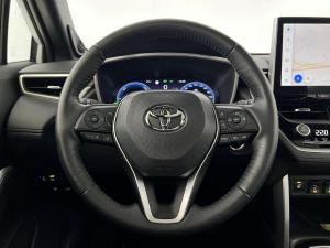 Белый Тойота Corolla Cross 2023 в Вильнюс, объемом двигателя 1.99 л и пробегом 62 тыс. км за 33900 €, фото 13 на AUTOMOTO.COM.LV