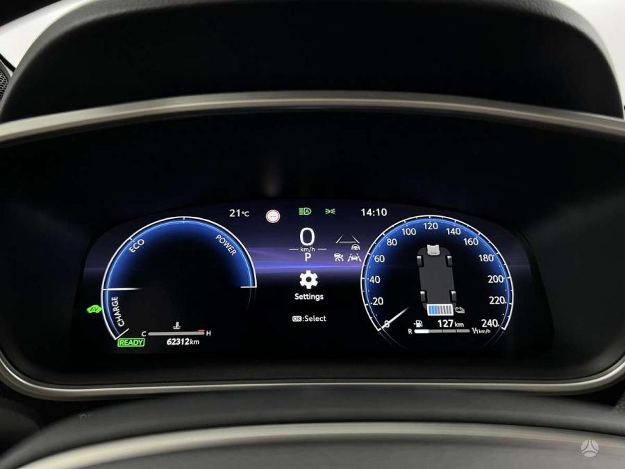 Белый Тойота Corolla Cross 2023 в Вильнюс, объемом двигателя 1.99 л и пробегом 62 тыс. км за 33900 €, фото 14 на AUTOMOTO.COM.LV