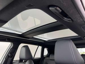 Белый Тойота Corolla Cross 2023 в Вильнюс, объемом двигателя 1.99 л и пробегом 62 тыс. км за 33900 €, фото 22 на AUTOMOTO.COM.LV