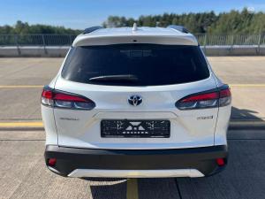 Balts Toyota Corolla Cross 2023 Viļņa, ar dzinēja tilpumu 1.99 L un nobraukumu 52 tūkst. km par 26999 €, foto 7 vietnē AUTOMOTO.COM.LV
