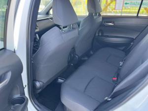 Balts Toyota Corolla Cross 2023 Viļņa, ar dzinēja tilpumu 1.99 L un nobraukumu 52 tūkst. km par 26999 €, foto 12 vietnē AUTOMOTO.COM.LV