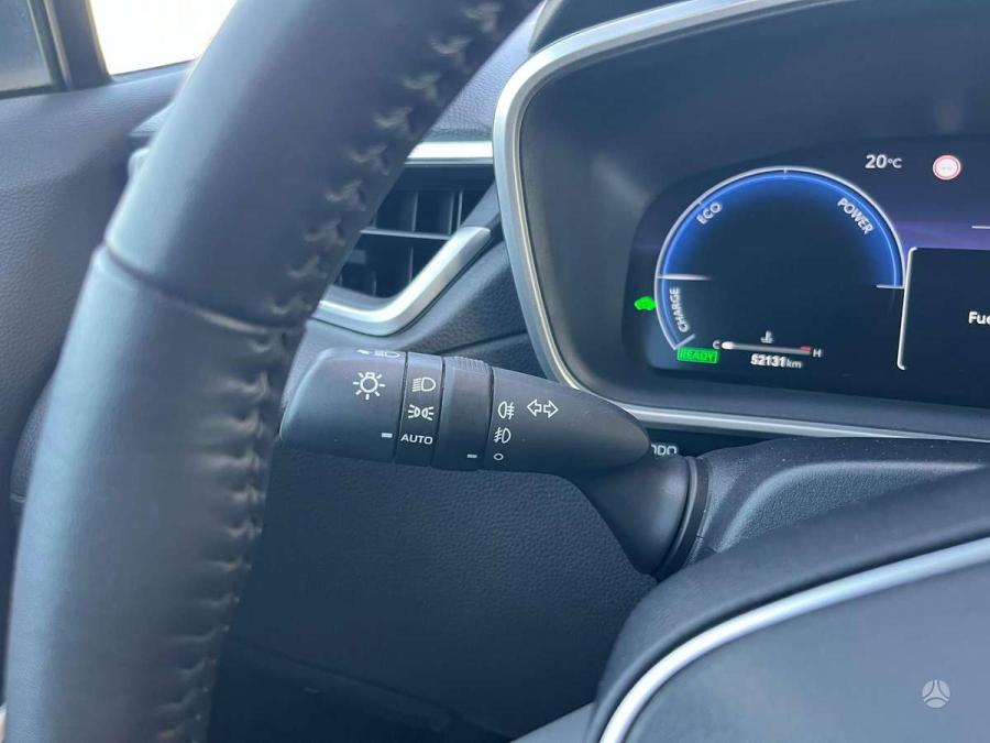 Balts Toyota Corolla Cross 2023 Viļņa, ar dzinēja tilpumu 1.99 L un nobraukumu 52 tūkst. km par 26999 €, foto 22 vietnē AUTOMOTO.COM.LV