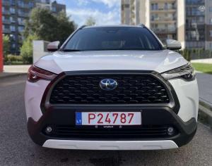 Белый Тойота Corolla Cross 2023 в Вильнюс, объемом двигателя 1.80 л и пробегом 185 тыс. км за 20900 €, фото 4 на AUTOMOTO.COM.LV