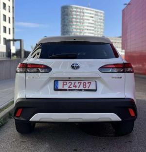 Белый Тойота Corolla Cross 2023 в Вильнюс, объемом двигателя 1.80 л и пробегом 185 тыс. км за 20900 €, фото 5 на AUTOMOTO.COM.LV