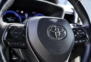Белый Тойота Corolla Cross 2023 в Вильнюс, объемом двигателя 1.80 л и пробегом 185 тыс. км за 20900 €, фото 15 на AUTOMOTO.COM.LV