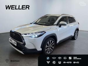 Белый Тойота Corolla Cross 2024 в Каунас, объемом двигателя 1.80 л и пробегом 15 тыс. км за 32679 €, фото  на AUTOMOTO.COM.LV