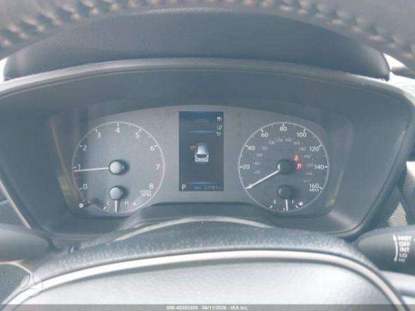 White Toyota Corolla Cross 2024 in Klaipeda, with an engine capacity of 2.00 L and mileage of 44 thousand km for 10300 €, photo 5 on AUTOMOTO.COM.LV