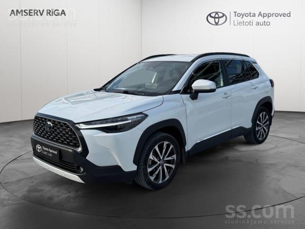 Balts Toyota Corolla Cross 2024 Rīga, ar dzinēja tilpumu 1.80 L un nobraukumu 48 tūkst. km par 28900 €, foto  vietnē AUTOMOTO.COM.LV