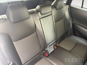 Balts Toyota Corolla Cross 2024 Rīga, ar dzinēja tilpumu 1.80 L un nobraukumu 48 tūkst. km par 28900 €, foto 13 vietnē AUTOMOTO.COM.LV