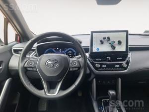 Balts Toyota Corolla Cross 2024 Rīga, ar dzinēja tilpumu 1.80 L un nobraukumu 48 tūkst. km par 28900 €, foto 14 vietnē AUTOMOTO.COM.LV