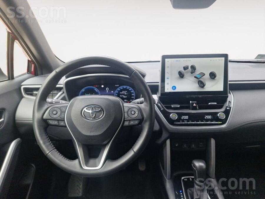 Balts Toyota Corolla Cross 2024 Rīga, ar dzinēja tilpumu 1.80 L un nobraukumu 48 tūkst. km par 28900 €, foto 14 vietnē AUTOMOTO.COM.LV