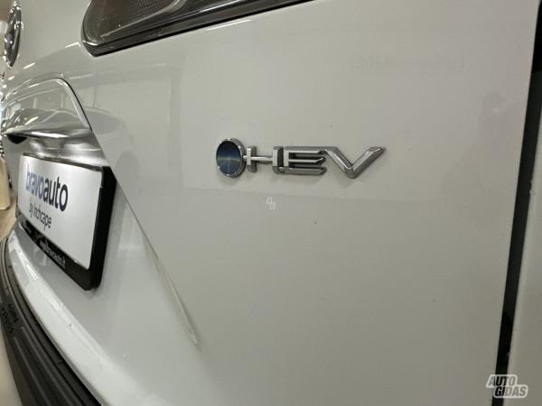 Balts Toyota Corolla Cross 2024 Viļņa, ar dzinēja tilpumu 1.80 L un nobraukumu 93 tūkst. km par 27500 €, foto 10 vietnē AUTOMOTO.COM.LV