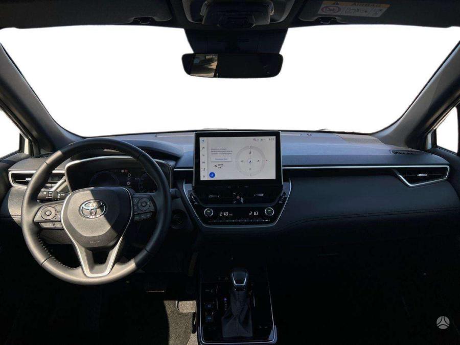 Белый Тойота Corolla Cross 2025 в Клайпеда, объемом двигателя 1.80 л и пробегом 7 тыс. км за 32000 €, фото 9 на AUTOMOTO.COM.LV