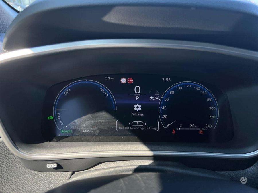 Белый Тойота Corolla Cross 2025 в Клайпеда, объемом двигателя 1.80 л и пробегом 7 тыс. км за 32000 €, фото 22 на AUTOMOTO.COM.LV