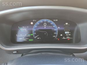 Balts Toyota Corolla Cross 2025 Rīga, ar dzinēja tilpumu 2.00 L un nobraukumu 7 tūkst. km par 35000 €, foto 30 vietnē AUTOMOTO.COM.LV