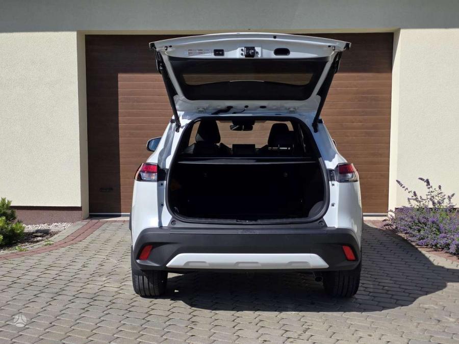 Balts Toyota Corolla Cross 2025 Rīga, ar dzinēja tilpumu 1.99 L un nobraukumu 7 tūkst. km par 37000 €, foto 10 vietnē AUTOMOTO.COM.LV