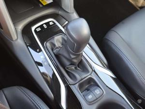 Balts Toyota Corolla Cross 2025 Rīga, ar dzinēja tilpumu 1.99 L un nobraukumu 7 tūkst. km par 37000 €, foto 27 vietnē AUTOMOTO.COM.LV