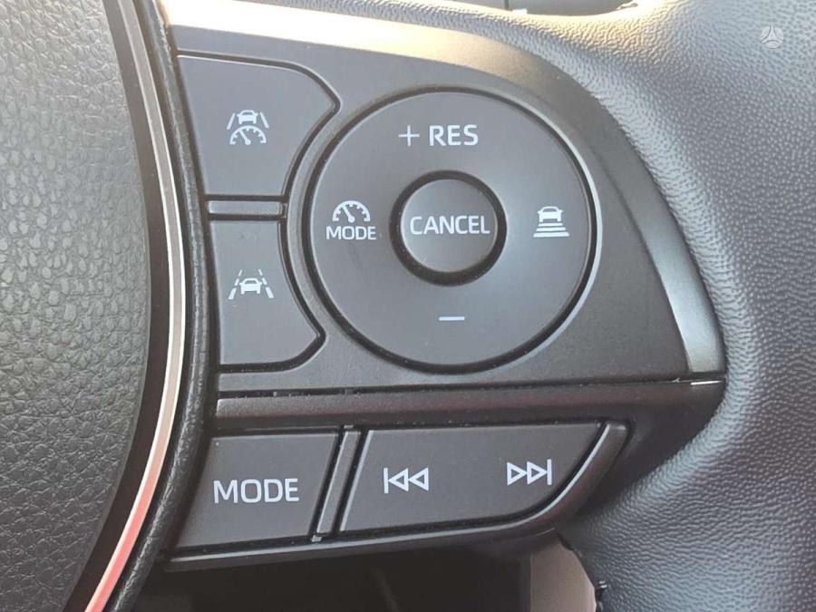 Balts Toyota Corolla Cross 2025 Rīga, ar dzinēja tilpumu 1.99 L un nobraukumu 7 tūkst. km par 37000 €, foto 30 vietnē AUTOMOTO.COM.LV