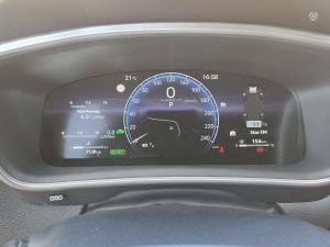 Balts Toyota Corolla Cross 2025 Rīga, ar dzinēja tilpumu 1.99 L un nobraukumu 7 tūkst. km par 37000 €, foto 31 vietnē AUTOMOTO.COM.LV