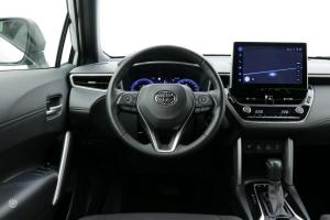 Белый Тойота Corolla Cross 2025 в Вильнюс, объемом двигателя 1.80 л и пробегом 43 тыс. км за 32900 €, фото 9 на AUTOMOTO.COM.LV