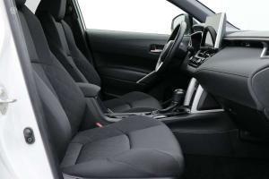 Белый Тойота Corolla Cross 2025 в Вильнюс, объемом двигателя 1.80 л и пробегом 43 тыс. км за 32900 €, фото 10 на AUTOMOTO.COM.LV