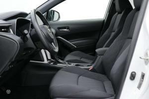 Белый Тойота Corolla Cross 2025 в Вильнюс, объемом двигателя 1.80 л и пробегом 43 тыс. км за 32900 €, фото 13 на AUTOMOTO.COM.LV