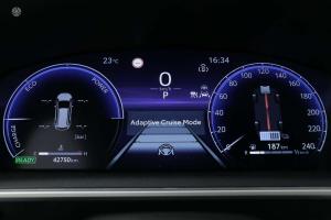 Белый Тойота Corolla Cross 2025 в Вильнюс, объемом двигателя 1.80 л и пробегом 43 тыс. км за 32900 €, фото 15 на AUTOMOTO.COM.LV