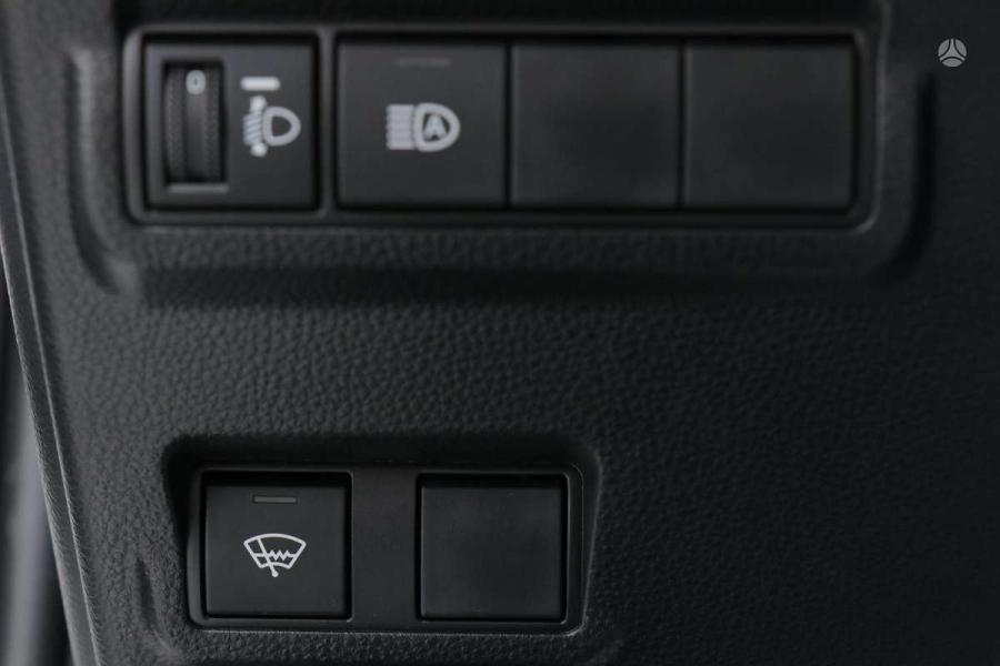 Белый Тойота Corolla Cross 2025 в Вильнюс, объемом двигателя 1.80 л и пробегом 43 тыс. км за 32900 €, фото 22 на AUTOMOTO.COM.LV