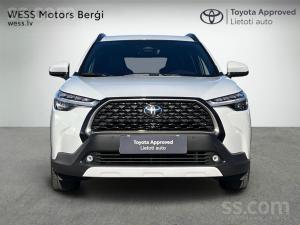 Balts Toyota Corolla Cross 2025 Rīga, ar dzinēja tilpumu 2.00 L un nobraukumu 43 tūkst. km par 33490 €, foto 6 vietnē AUTOMOTO.COM.LV