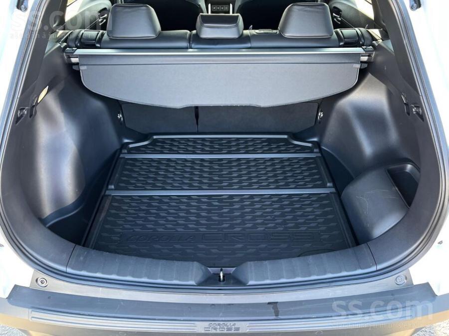 Balts Toyota Corolla Cross 2025 Rīga, ar dzinēja tilpumu 2.00 L un nobraukumu 43 tūkst. km par 33490 €, foto 11 vietnē AUTOMOTO.COM.LV
