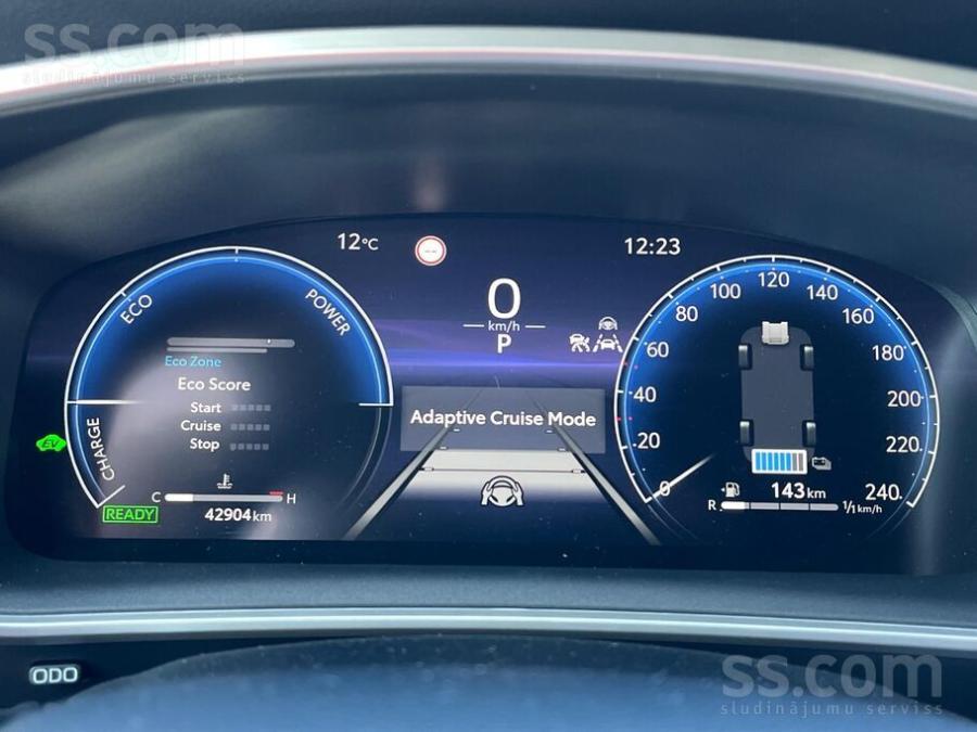 Balts Toyota Corolla Cross 2025 Rīga, ar dzinēja tilpumu 2.00 L un nobraukumu 43 tūkst. km par 33490 €, foto 14 vietnē AUTOMOTO.COM.LV