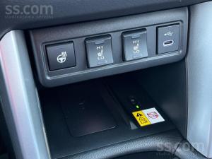 Balts Toyota Corolla Cross 2025 Rīga, ar dzinēja tilpumu 2.00 L un nobraukumu 43 tūkst. km par 33490 €, foto 17 vietnē AUTOMOTO.COM.LV