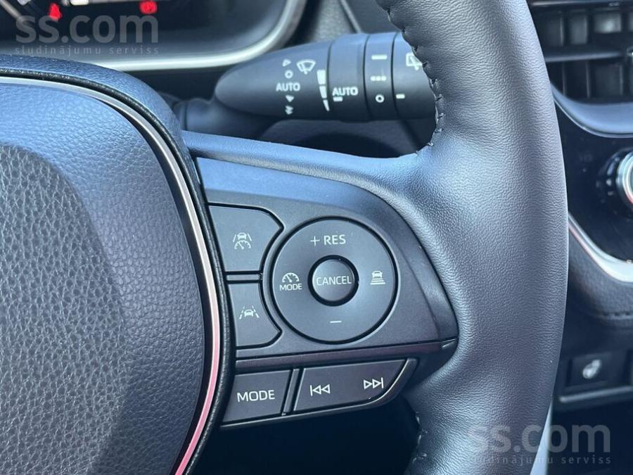 Balts Toyota Corolla Cross 2025 Rīga, ar dzinēja tilpumu 2.00 L un nobraukumu 43 tūkst. km par 33490 €, foto 18 vietnē AUTOMOTO.COM.LV
