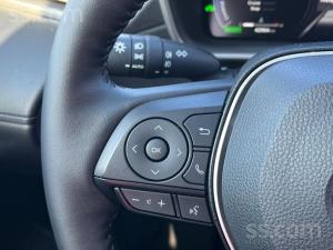 Balts Toyota Corolla Cross 2025 Rīga, ar dzinēja tilpumu 2.00 L un nobraukumu 43 tūkst. km par 33490 €, foto 22 vietnē AUTOMOTO.COM.LV
